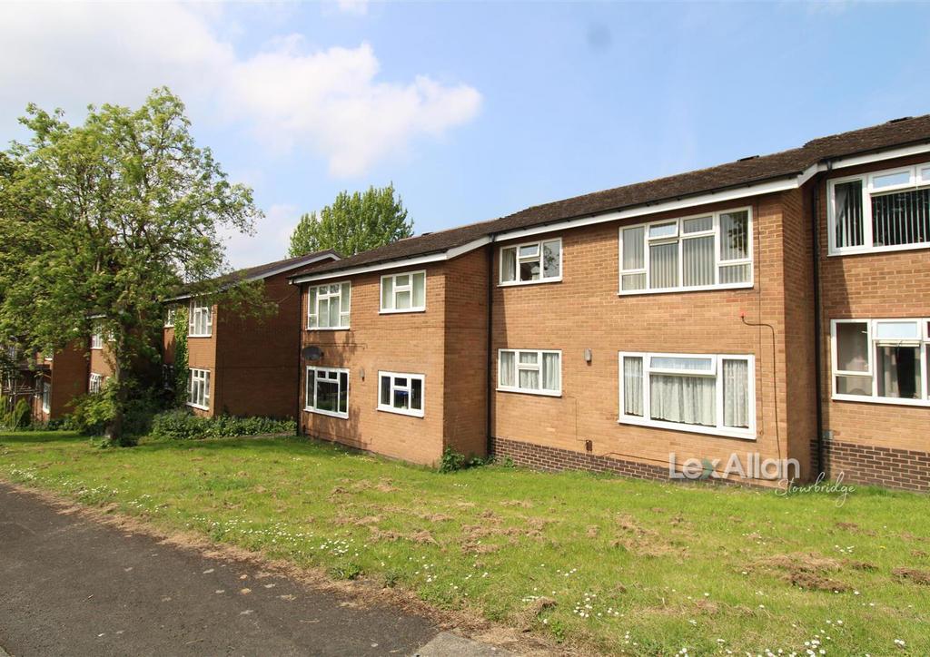 Chawn Hill Close, Stourbridge 1 bed apartment - £95,000