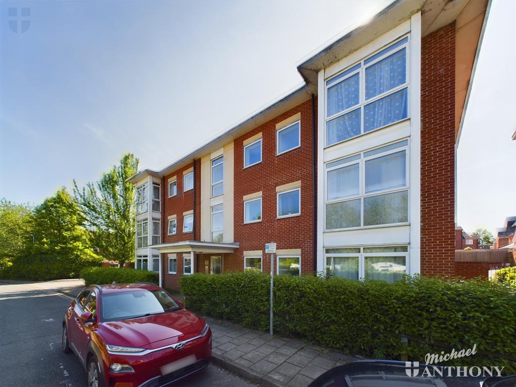 Kerr Place, Aylesbury, Buckinghamshire 1 bed flat for sale - £87,500