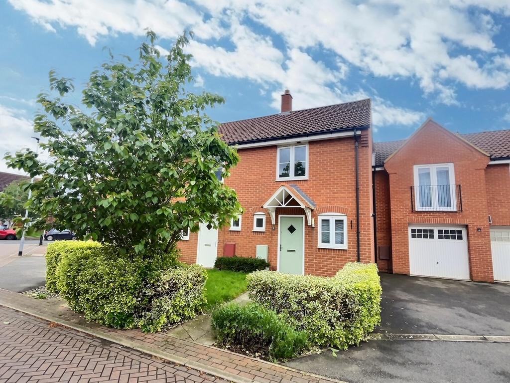 Thistle Close, Yaxley PE7 2 bed terraced house - £925 pcm (£213 pw)