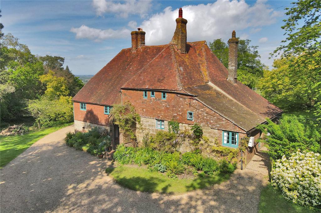 Ewhurst Green, East Sussex, TN32 6 bed detached house for sale - £1,750,000