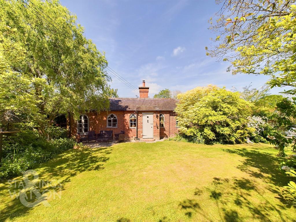 Walcot Green, Diss 3 bed cottage - £550,000