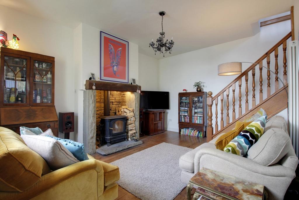 Towngate, Midgley 3 bed terraced house - £315,000