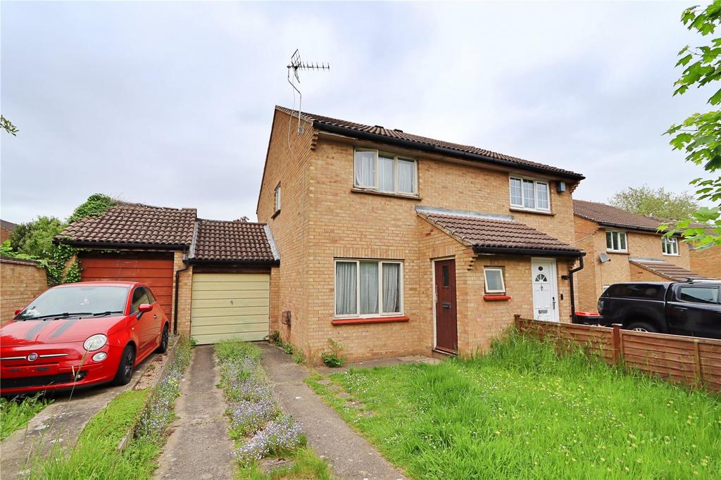 Woodruff Avenue, Conniburrow, MK14 2 bed semi-detached house for sale ...