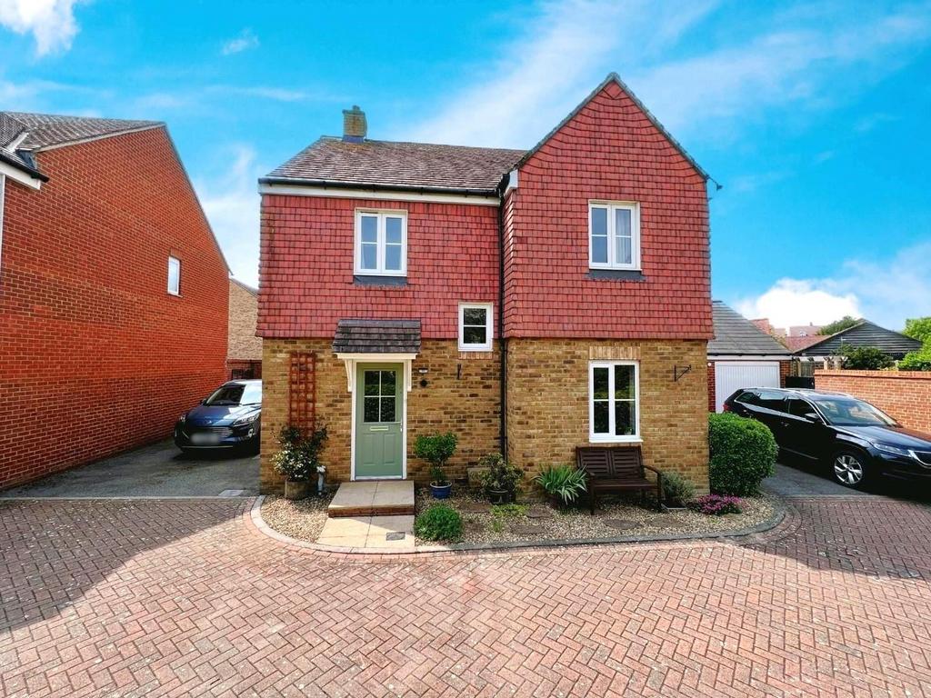 Jacobs Court, Kingsnorth 4 bed detached house for sale - £450,000