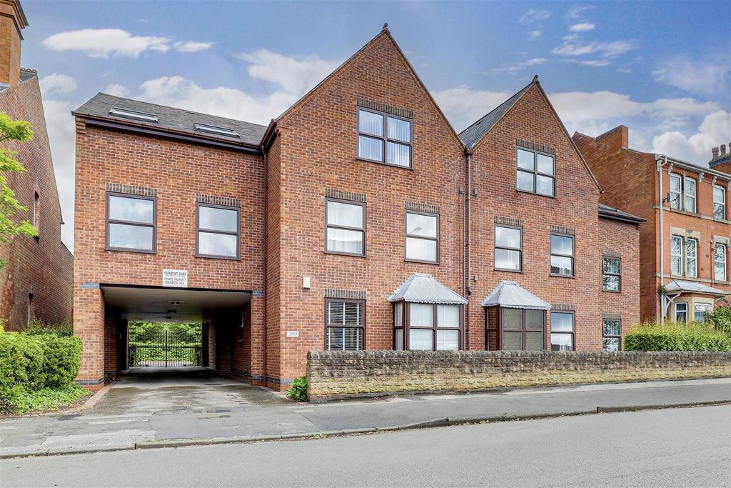 209 Trent Boulevard, West Bridgford NG2 1 bed flat - £120,000