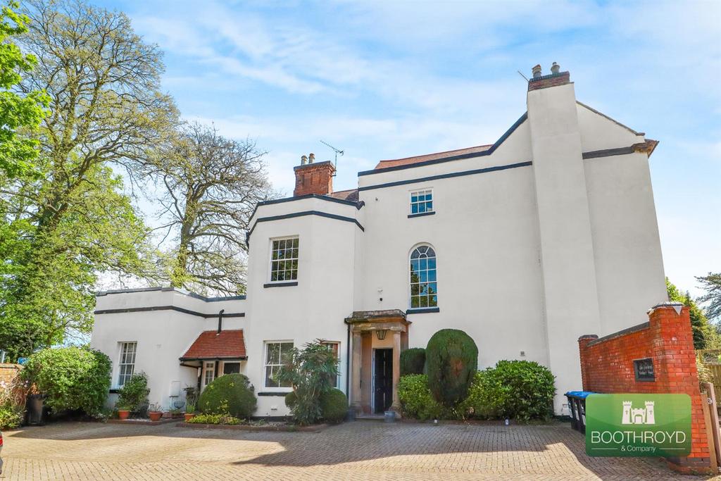 Fieldgate Lane, Kenilworth 2 bed apartment - £279,950