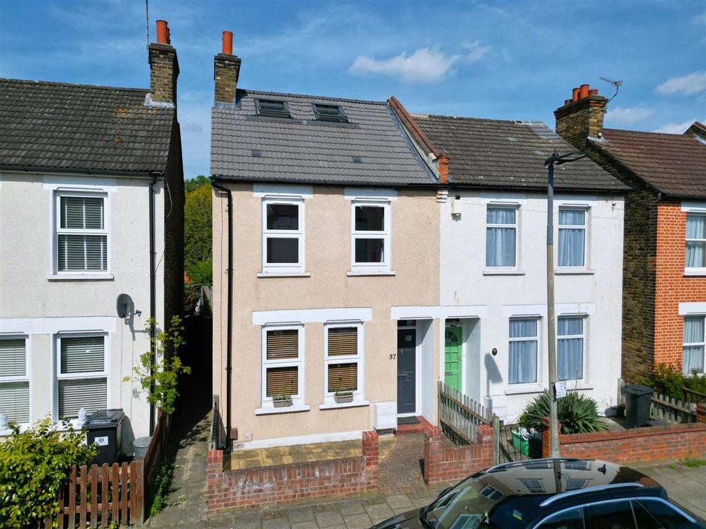 Bromley Crescent, Shortlands... 4 bed semi-detached house - £675,000