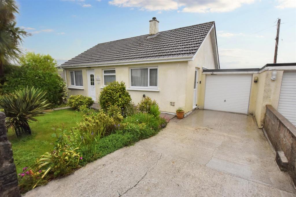 Lanmoor Estate, Lanner, Redruth 2 bed bungalow - £279,950