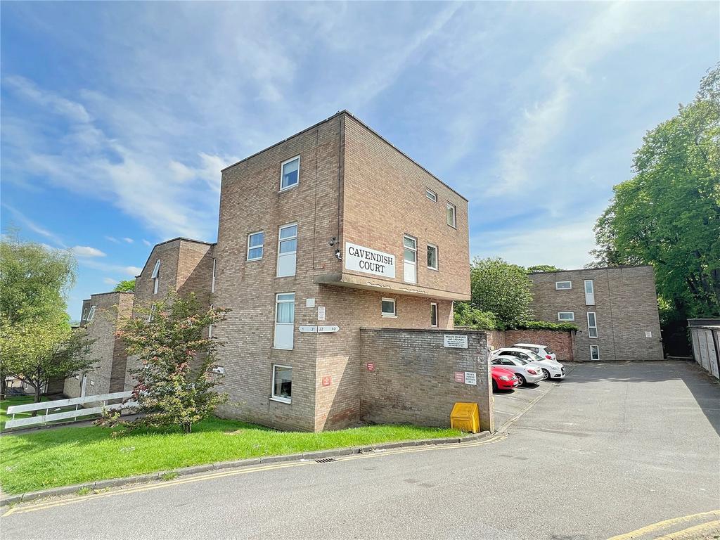 Park Road, Eccleshill, Bradford, BD10 2 bed flat - £95,000