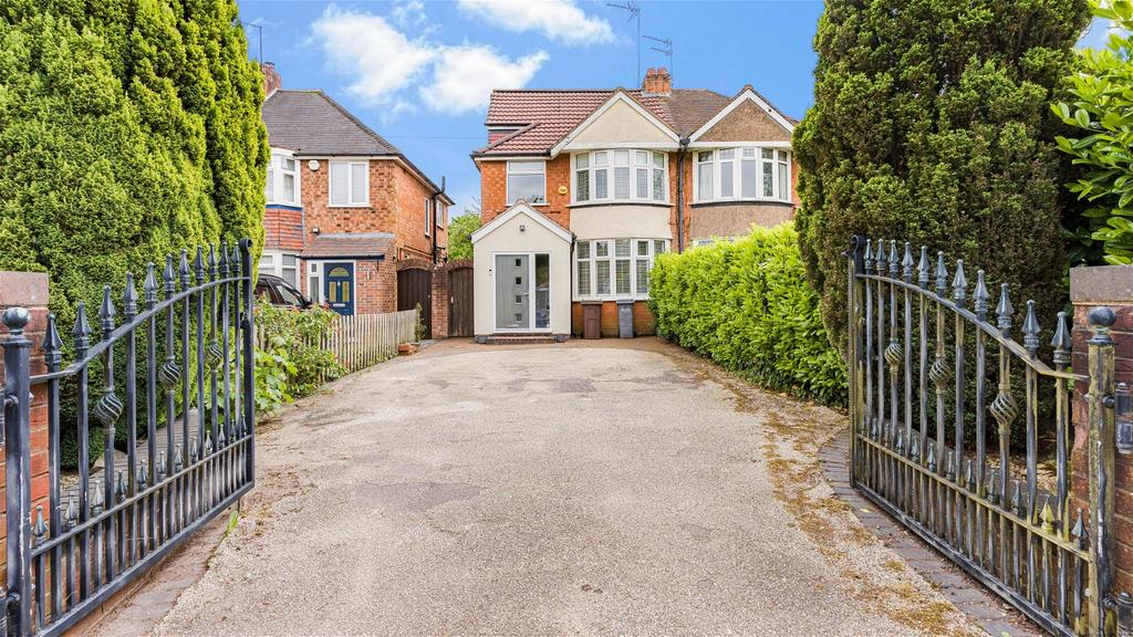 Fulford Hall Road, Solihull B90 4 bed semi-detached house - £525,000