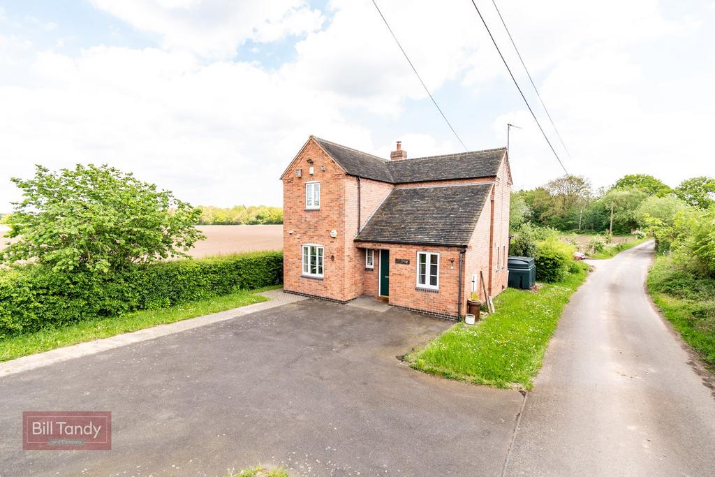 Bluebell Lane, Elmhurst, Lichfield, WS13 2 bed detached house - £440,000