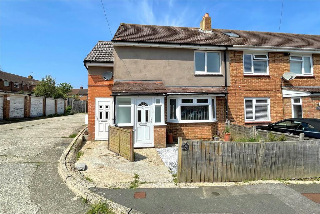 Winterslow Drive, Havant, Hampshire, PO9 1 bed apartment - £140,000