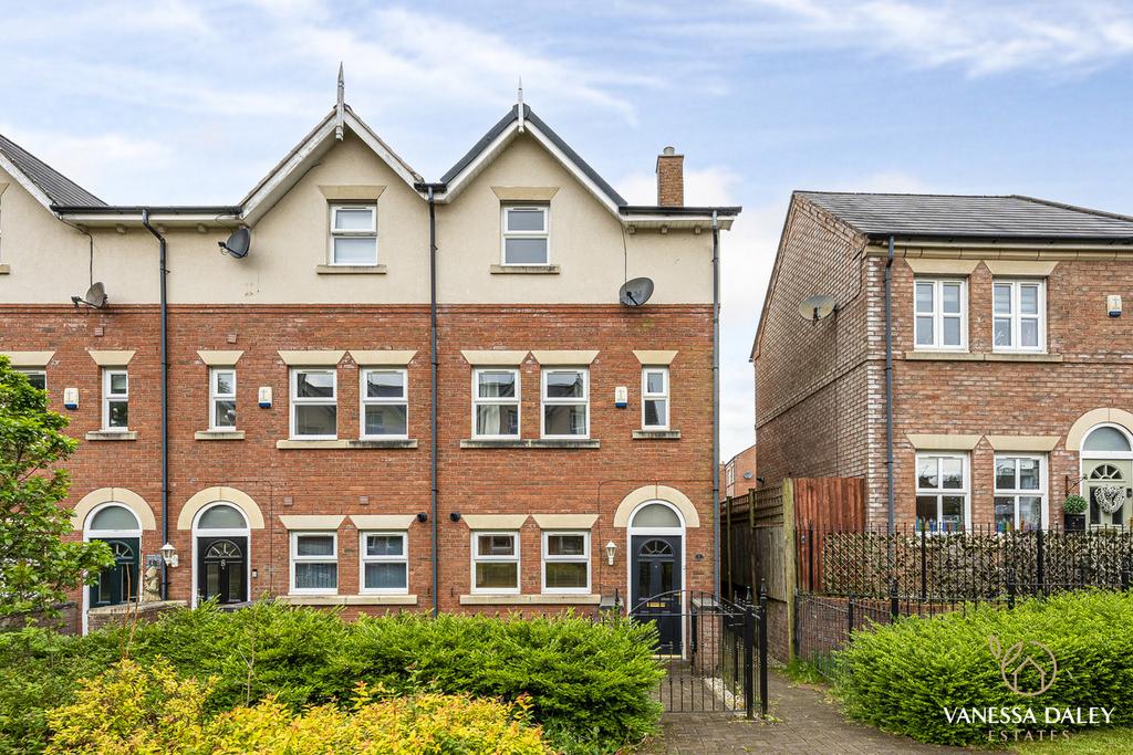 The Boulevard, Preston, PR5 4 bed townhouse for sale - £190,000