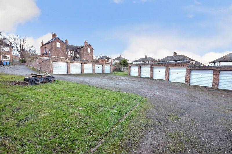 Norman Road/Heath Road, Runcorn, WA7 5PW Garage to rent - £60 pcm (£14 pw)