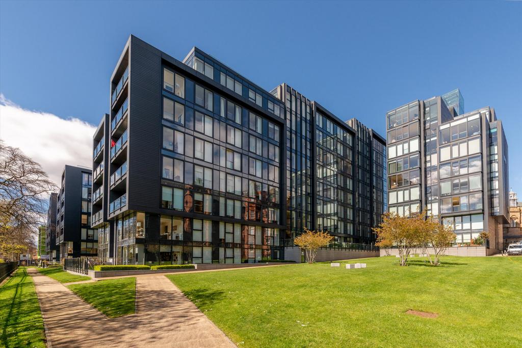 Simpson Loan, Edinburgh, EH3 2 bed flat - £650,000