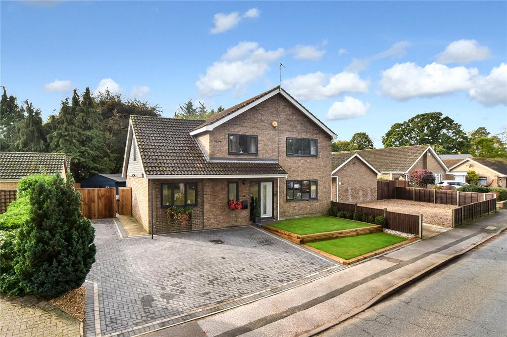 Hornbeam Road, Mildenhall, Bury St.... 5 bed detached house - £2,350 ...