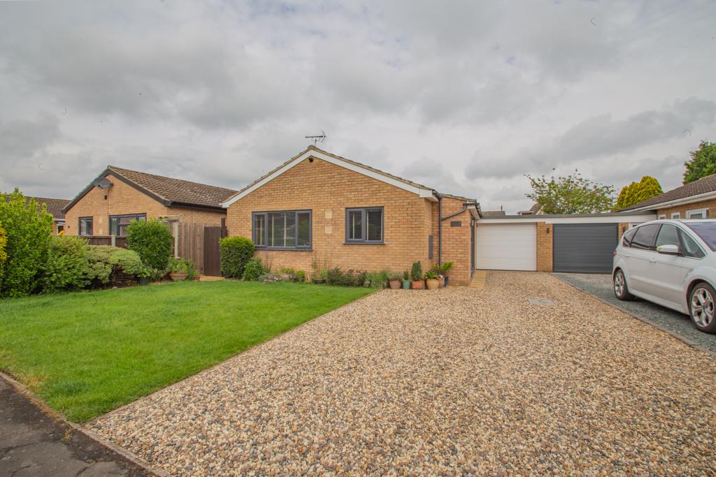 Thorney, Peterborough PE6 3 bed detached bungalow - £325,000