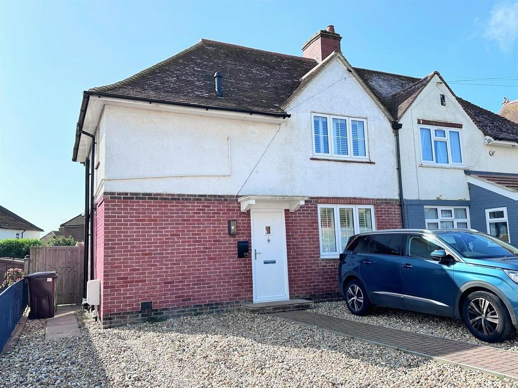 South Avenue, Eastbourne BN20 3 bed semi-detached house - £349,950