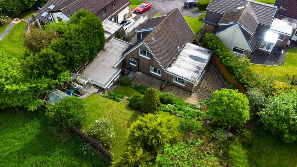 Dukes Drive, Hoddlesden 3 bed detached house - £340,000