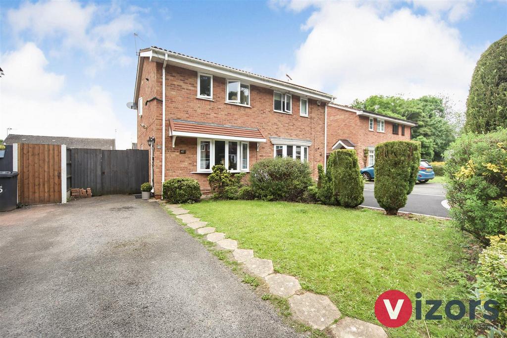 Marlpool Drive, Redditch 2 bed semi-detached house - £230,000