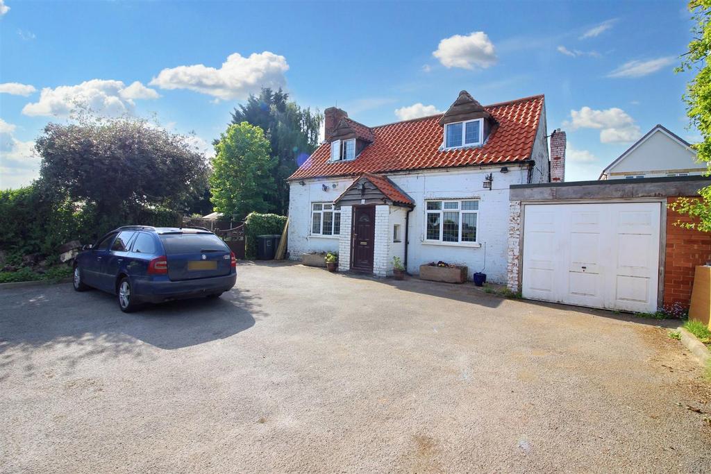 Nottingham Road, Trowell, Nottingham 3 bed house - £325,000