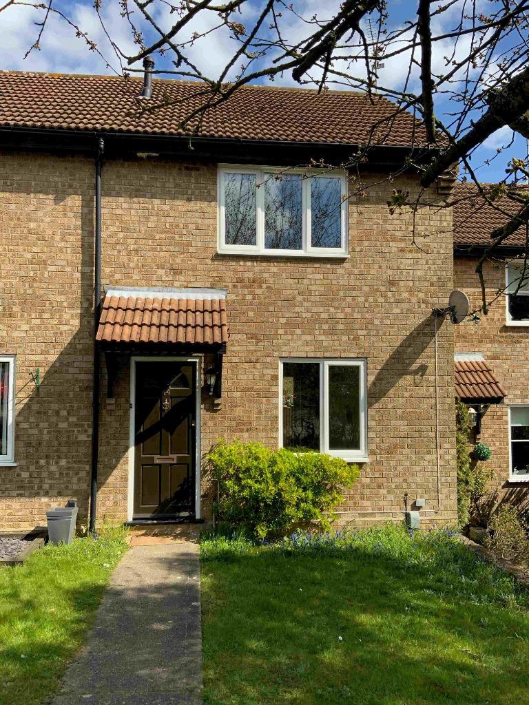 Yew Tree Rise Ipswich Ip8 2 Bed Terraced House £895 Pcm £207 Pw