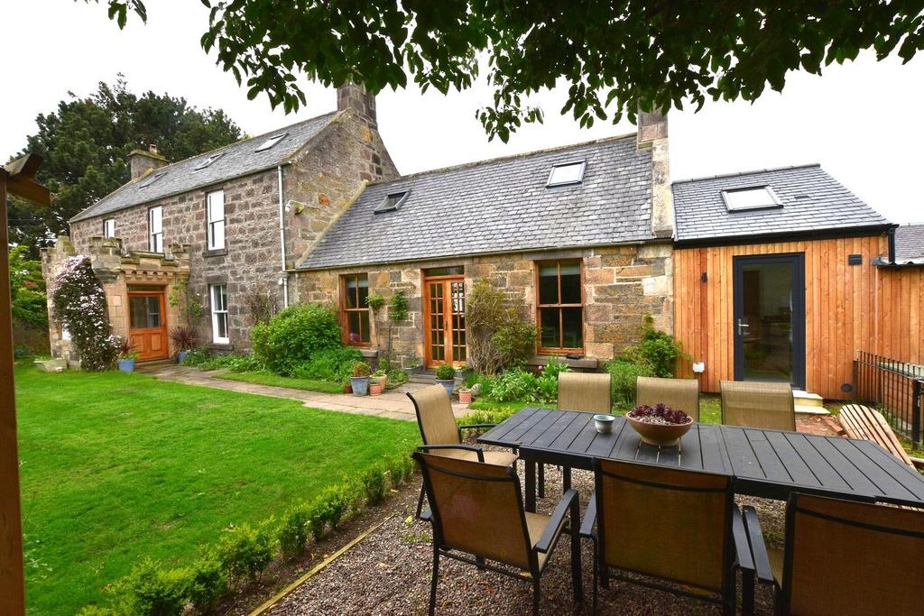 Market Street, Forres 5 bed detached house - £430,000