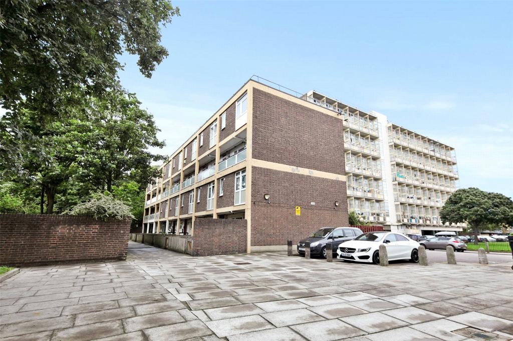 Boyton Close, London, E1 3 bed maisonette - £2,800 pcm (£646 pw)