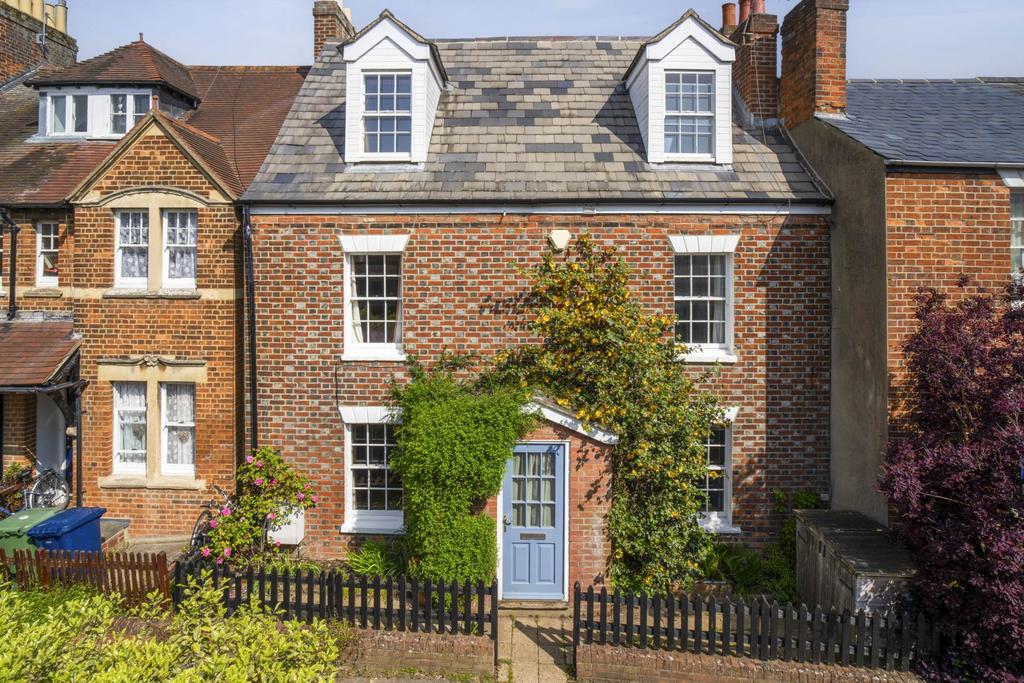 Plantation Road, Walton Manor 4 bed house - £1,250,000