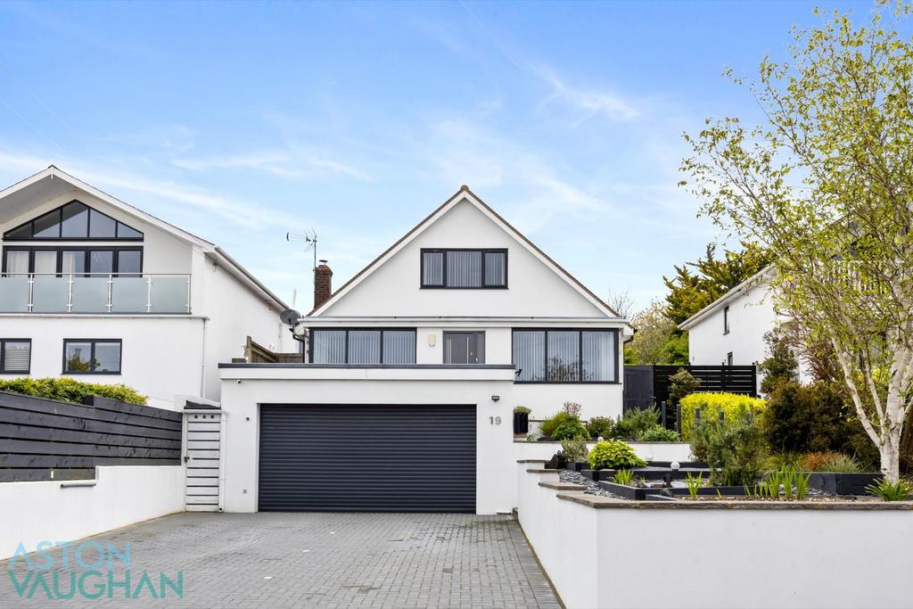 Channel View Road, Brighton BN2 3 bed detached house - £650,000