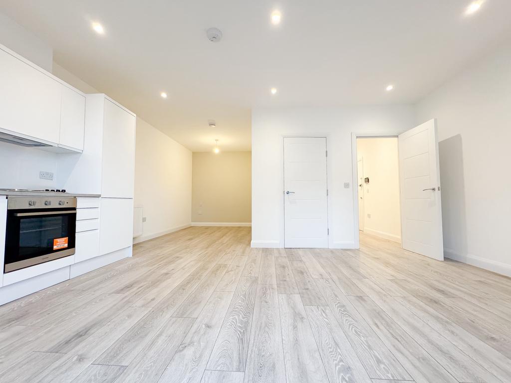 The Parade, Watford WD17 Studio - £1,192 pcm (£275 pw)