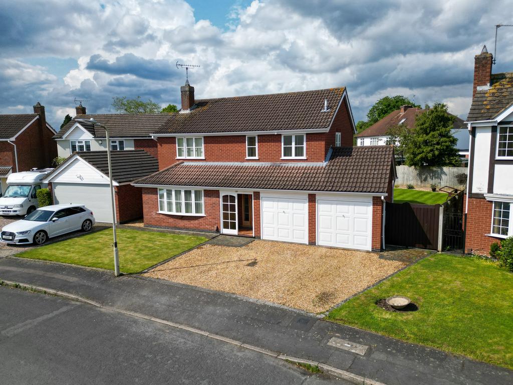 Leicester Forest East LE3 4 bed detached house - £475,000