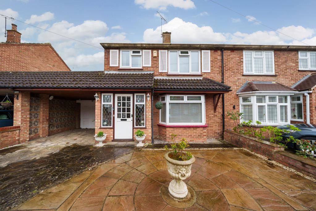 Green Tiles Lane, Denham... 3 bed semi-detached house for sale - £600,000