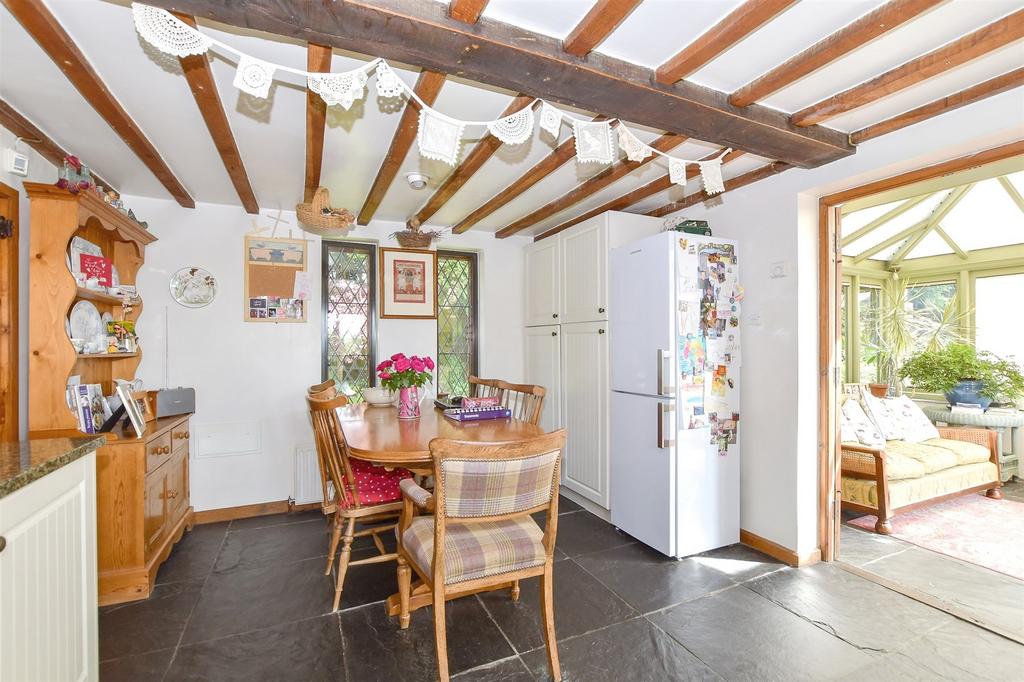 Capel Road, Rusper, Horsham, West Sussex 3 bed cottage - £750,000