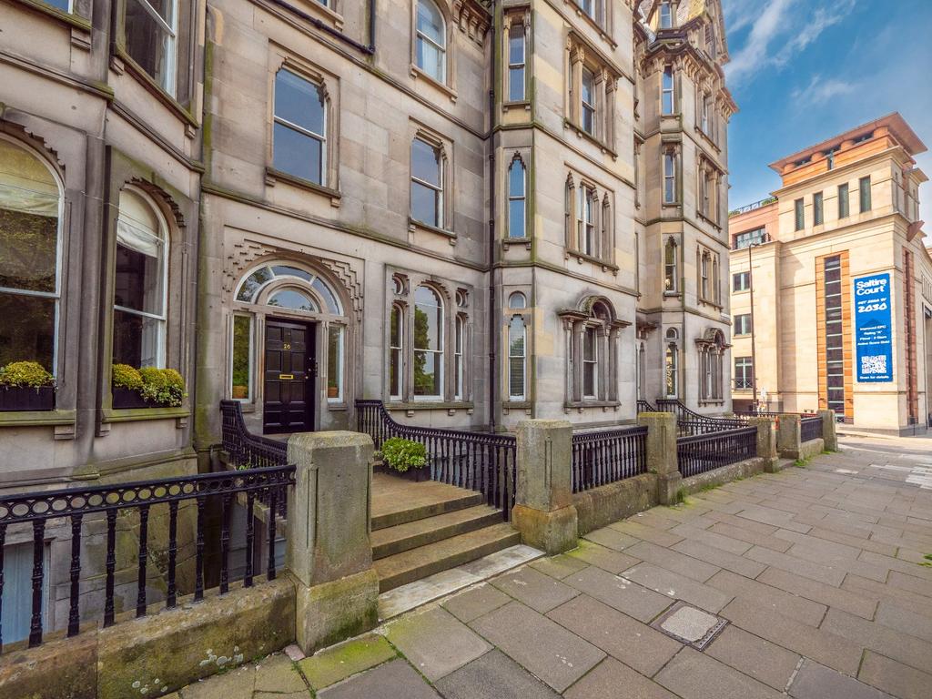26/1 Castle Terrace, Edinburgh, EH1 2 bed flat - £450,000