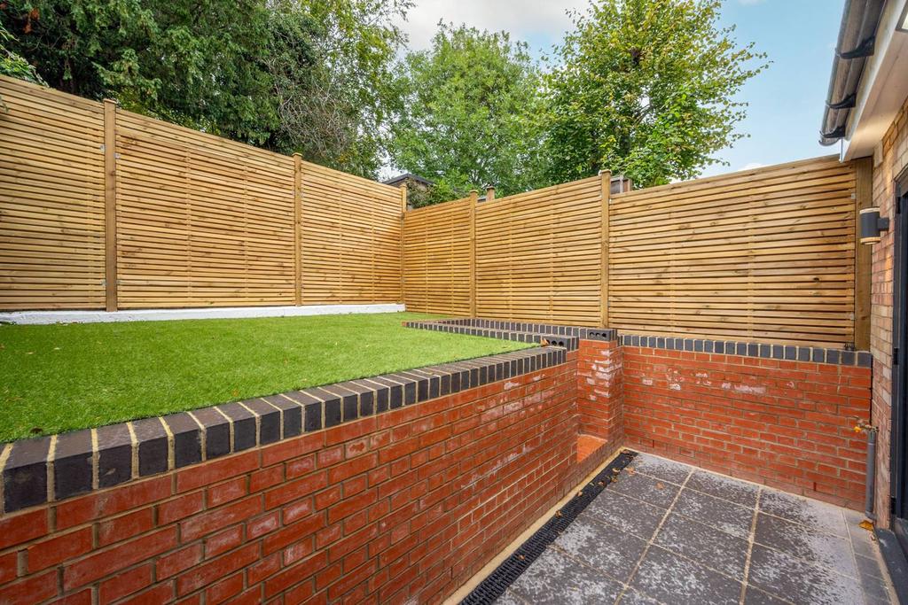 Dora Road, Wimbledon, London, SW19 4 bed mews - £4,500 pcm (£1,038 pw)
