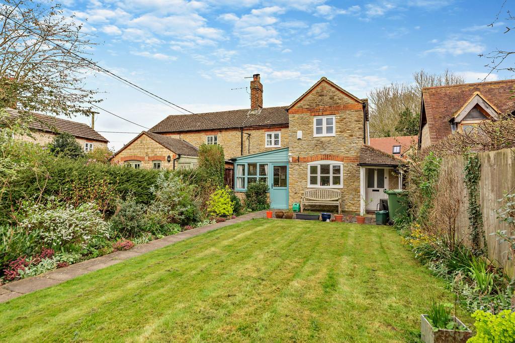 Back Way, Oxford OX44 2 bed semi-detached house for sale - £450,000