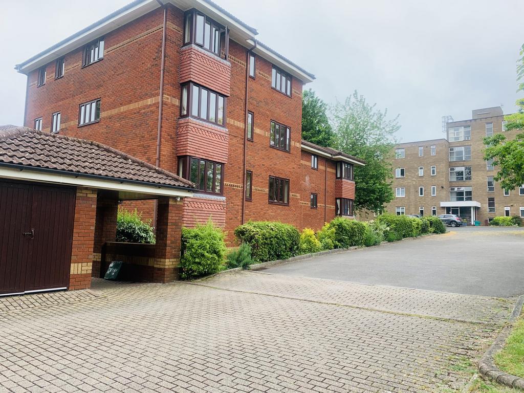 Glenavon Park, BS9 1RH 2 bed apartment - £1,550 pcm (£358 pw)