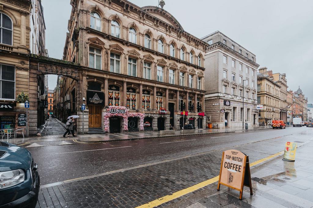 7 Victoria Street, Liverpool L2 2 bed apartment - £110,000