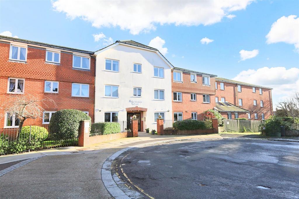 St. Peters Close, Hove 1 bed retirement property for sale - £200,000