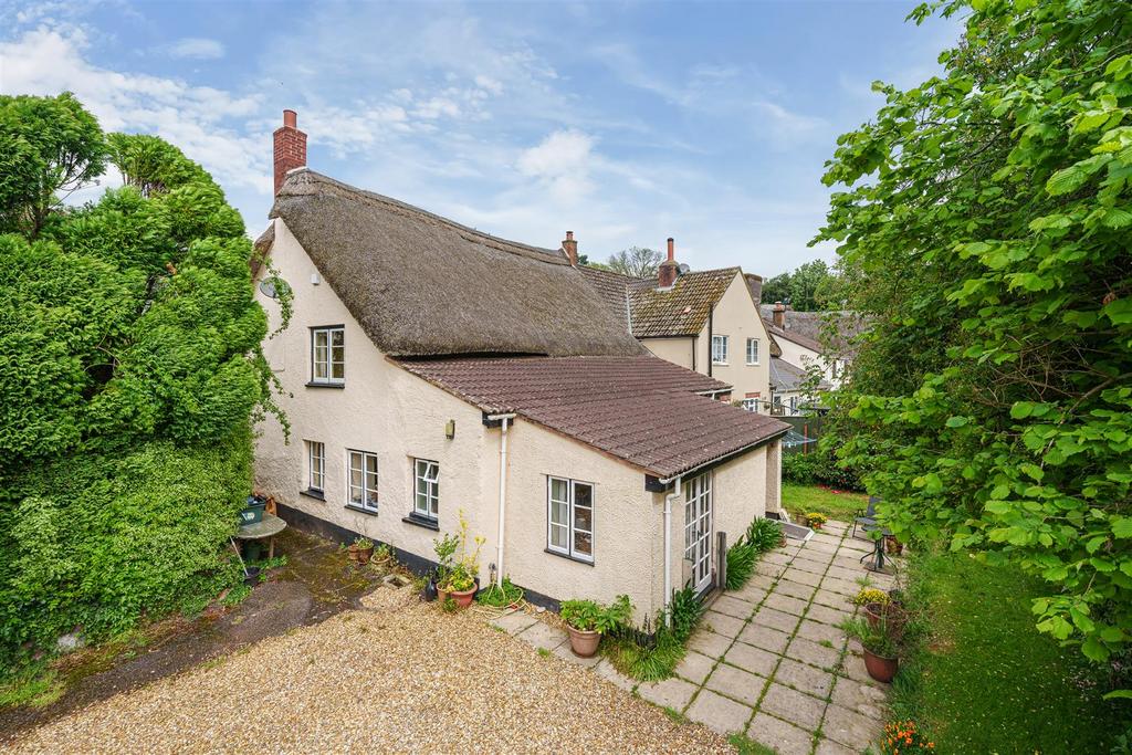Kennford, Exeter 3 bed terraced house - £400,000