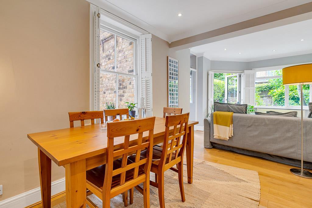 Lilyville Road, London 2 bed flat - £795,000