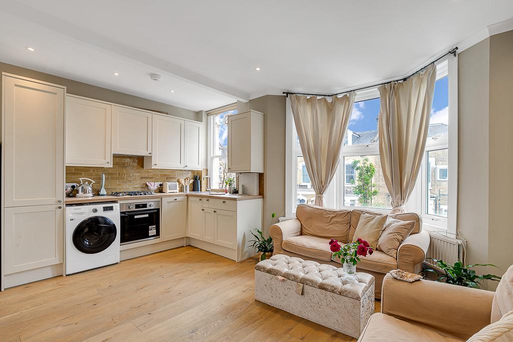 Lilyville Road, London 2 bed flat - £585,000