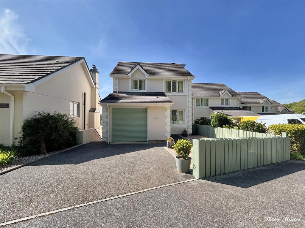 Tinney Drive, Truro 4 bed detached house for sale - £450,000