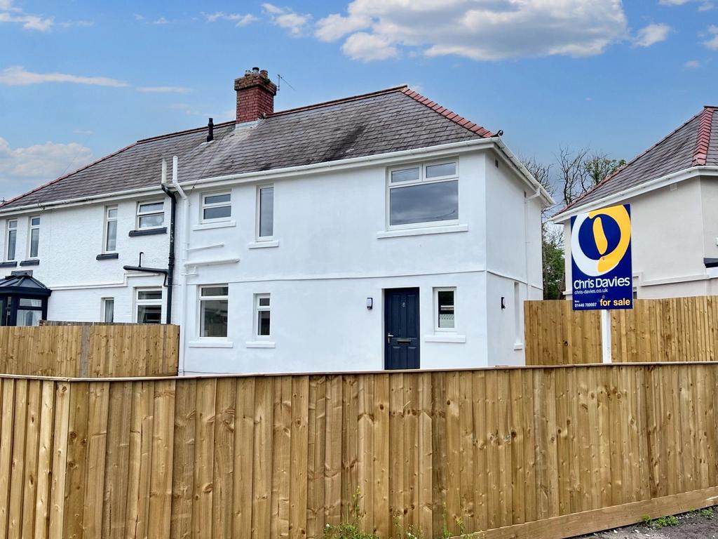 Glanmor Crescent, Barry, CF62 3 bed semi-detached house - £284,000