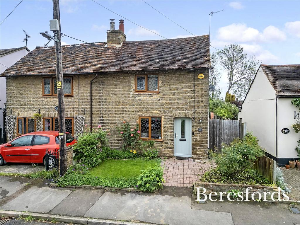 Chequers Road, Writtle, CM1 3 bed semi-detached house for sale - £500,000