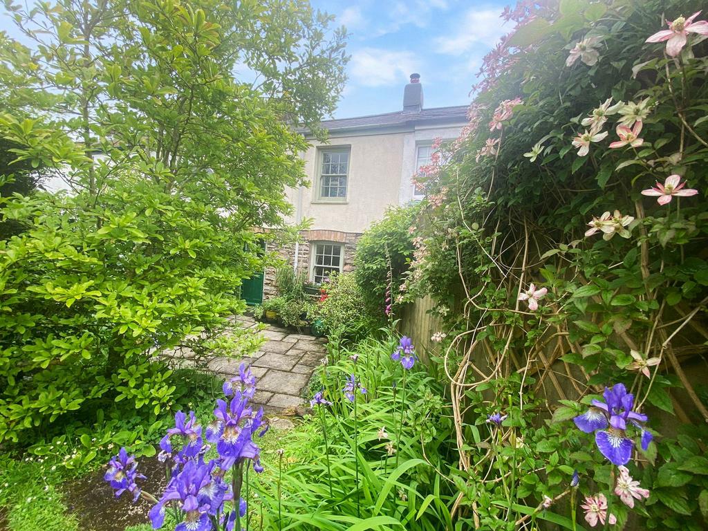 South Street, Grampound Road, Truro 2 bed terraced house - £200,000