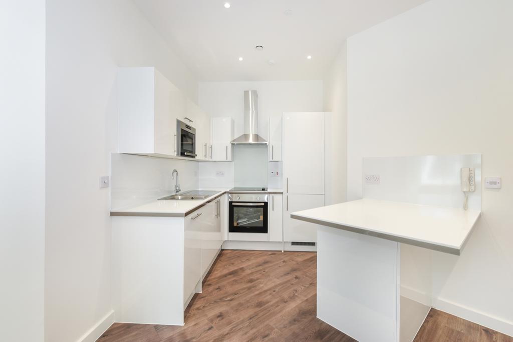 Delta point, Wellesley road, Croydon... 2 bed apartment - £1,700 pcm (£ ...