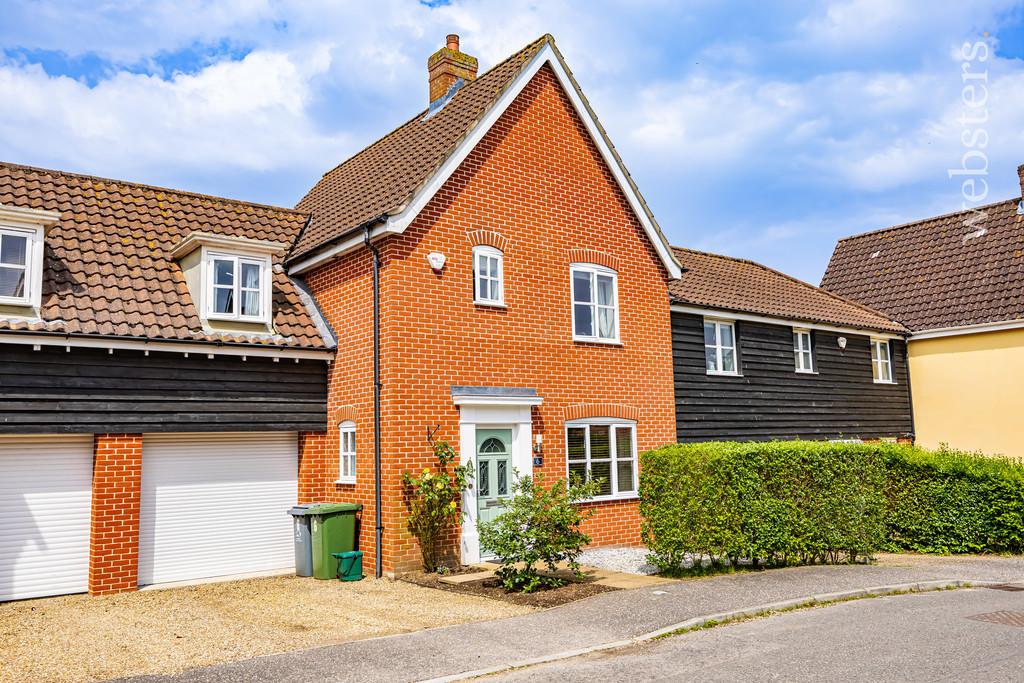 Robert Norgate Close Norwich Nr12 3 Bed Link Detached House For Sale