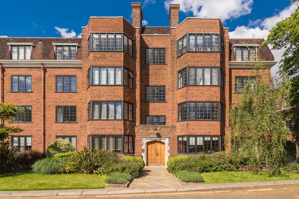 Balliol House, Manor Fields, London 2 bed flat for sale - £650,000
